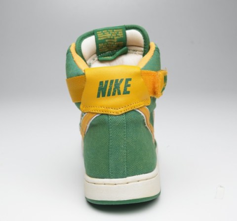 Nike Vandal VNTG (Vintage) - SneakerNews.com