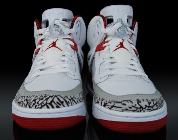 Air Jordan Spizike - Fire Red - Re-Release @ Nikestore - SneakerNews.com