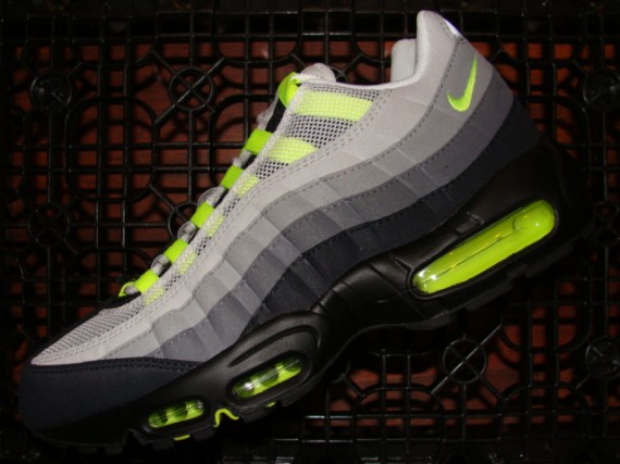 Nike Air Max 95 Neon is Back! 2008 Quickstrike - SneakerNews.com
