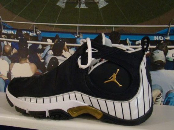 Jordan Jeter Clutch - Yankees - All Star Game Edition - SneakerNews.com