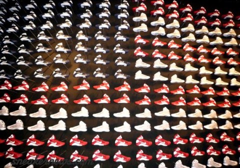 Nike Hyperdunk x United States Flag @ The Commitment - SneakerNews.com