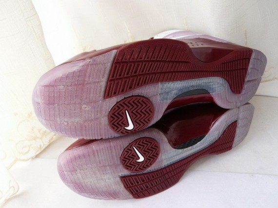 Nike Hyperdunk - Lower Merion Aces PE - SneakerNews.com