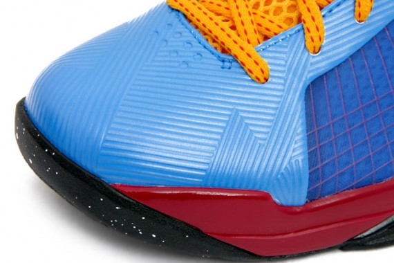 Nike Hyperdunk Supreme - Barcelona - Kobe Bryant - SneakerNews.com