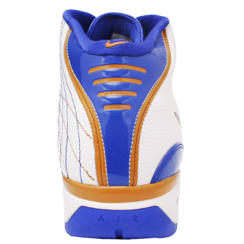 Nike Blue Chip Supreme - Caron Butler - Player Exclusive - SneakerNews.com