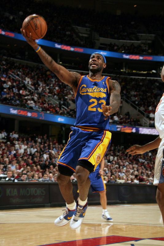 NBA Feet - Nike Zoom Lebron VI Hardwood Classics Alternate ...