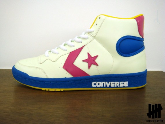 Converse Shoot Neon Tube Hi - Glow in the Dark - SneakerNews.com