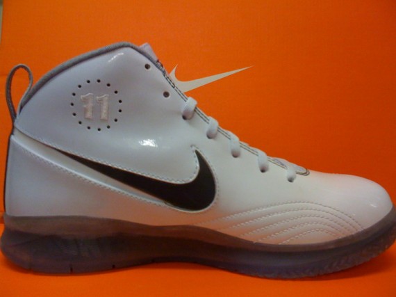 Nike KD1 - Career Pack - SneakerNews.com