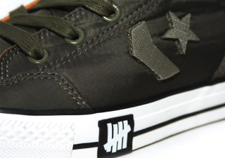 Converse x UNDFTD - Poor Man Weapon High & Flight Helmet Bag ...