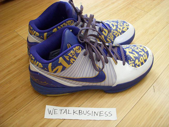 Nike Zoom Kobe IV - 61 Points Edition - NBA Finals - Game Worn by Kobe ...