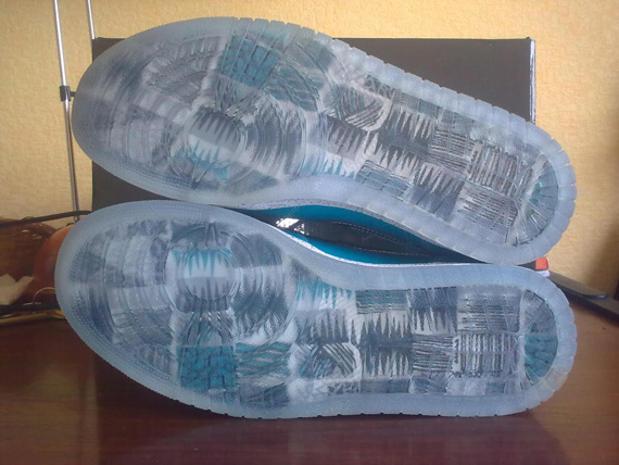 Air Jordan 1 Retro High - Ruff N Tuff - Quai 54 - Detailed Images ...