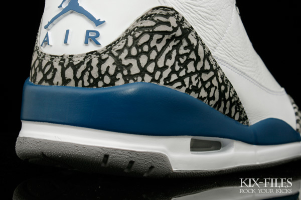 Air Jordan III (3) Retro - True Blue - Detailed Pictures - SneakerNews.com