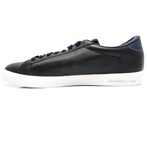 Nike Blazer Low Stitchless - Black - Obsidian - Sample - SneakerNews.com