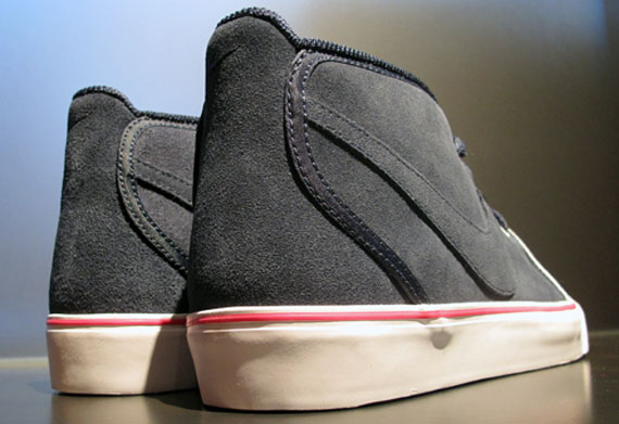 Nike Toki ND - Obsidian - Vivid Pink - Available @ 21 Mercer ...