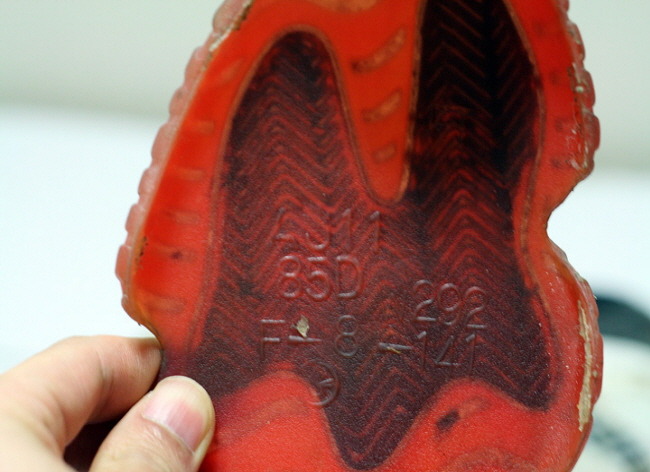 Air Jordan XI (11) OG Dissected - SneakerNews.com