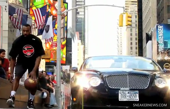 Baron Davis Runs NYC For Li-Ning - SneakerNews.com