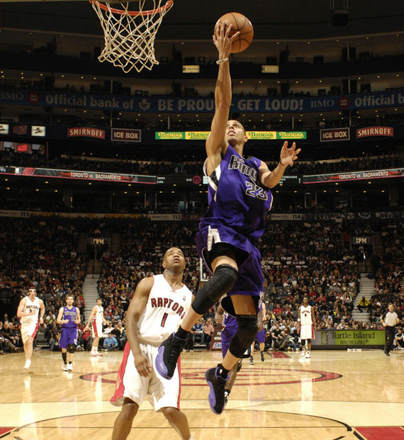 NBA Feet: Weekend Kicks From Around The League - SneakerNews.com