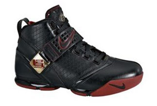 Nike Zoom LeBron V (5) - SneakerNews.com