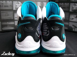 Nike Air Max LeBron VII (7) 'Red Carpet' vs. 'No Woven' Sample ...