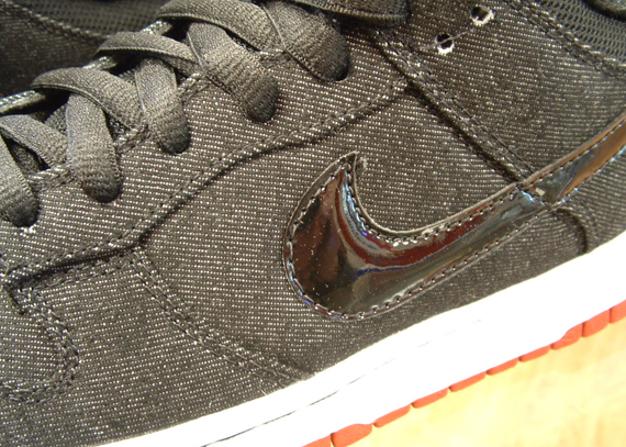 Nike SB Dunk Low Quickstrike - Larry Perkins - SneakerNews.com