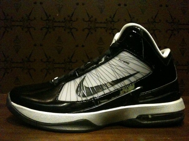 Nike Air Max Hyperfly - Ben Gordon + Tony Parker PE's - SneakerNews.com