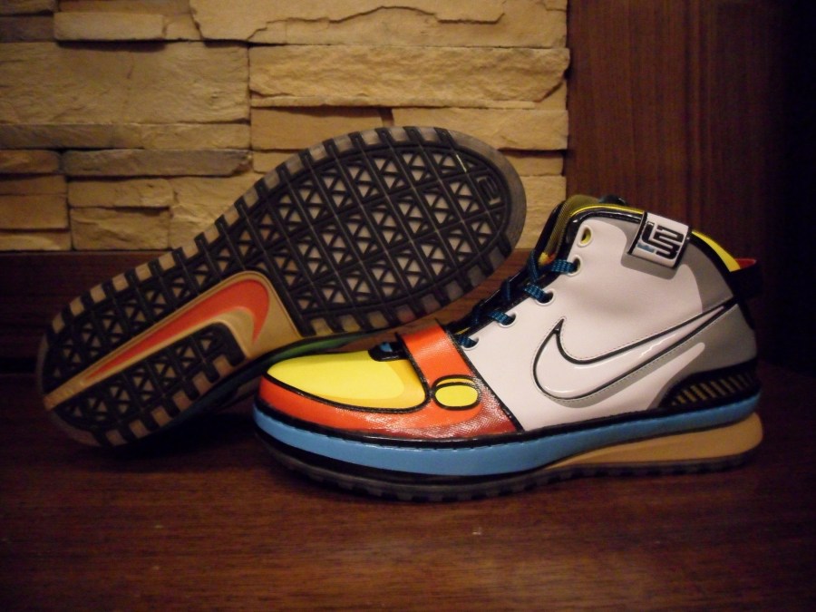 Nike Zoom LeBron VI 'Stewie Griffin' - Unreleased Sample - SneakerNews.com