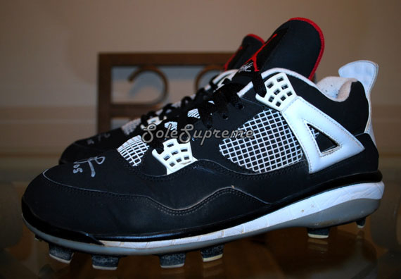 Air Jordan IV (4) Cleats - Andruw Jones Atlanta Braves PE - SneakerNews.com