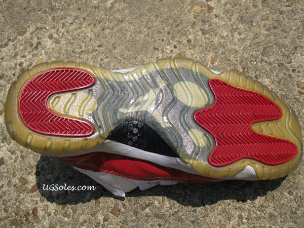 How To Restore Yellowed Soles with Sea Glow - SneakerNews.com