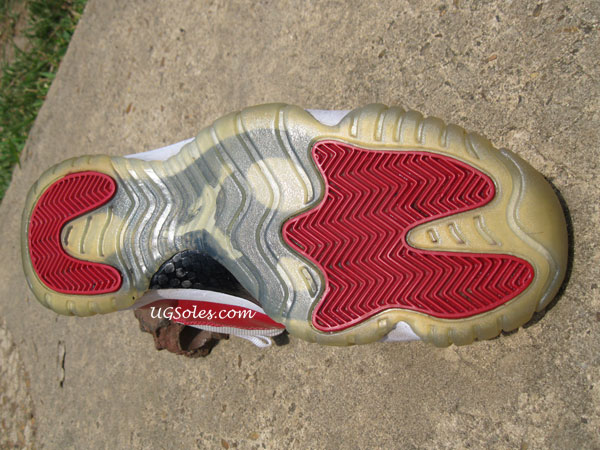 How To Restore Yellowed Soles with Sea Glow - SneakerNews.com