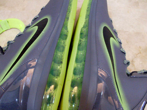 Nike Hypermax 2010 - Dark Grey - Black - Volt - SneakerNews.com