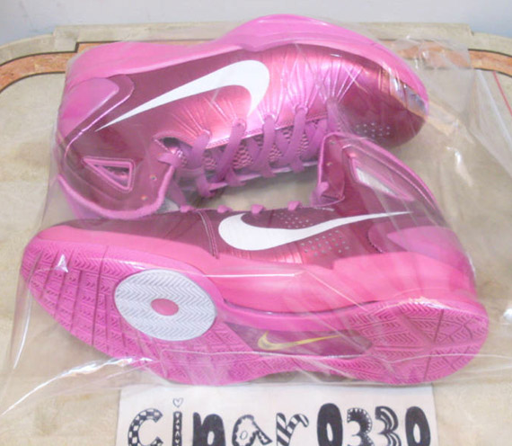 Nike Hyperdunk 2010 'Think Pink' - Sample on eBay - SneakerNews.com