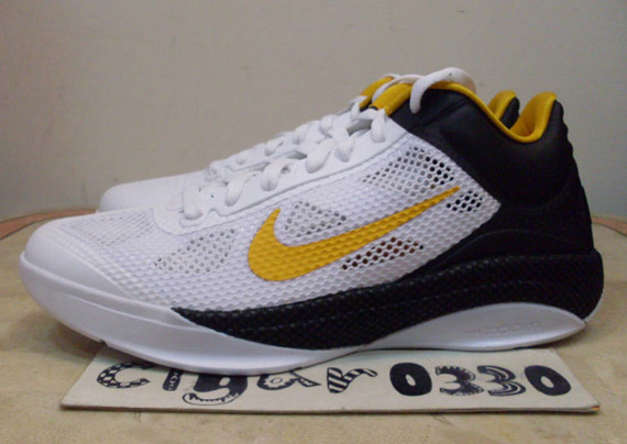 Nike Zoom Hyperfuse Low - White - Black - Del Sol - SneakerNews.com