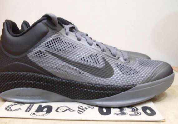 Nike Hyperfuse Low - Cool Grey - Black | Sample - SneakerNews.com