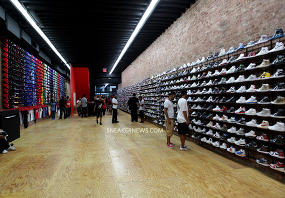 Flight Club @ 812 Broadway - SneakerNews.com
