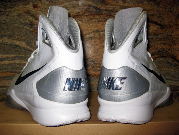Nike Hyperdunk 2010 - White - Black - Metallic Silver | Unreleased Sample - SneakerNews.com