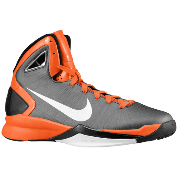 Nike Hyperdunk 2010 TB - Available - SneakerNews.com