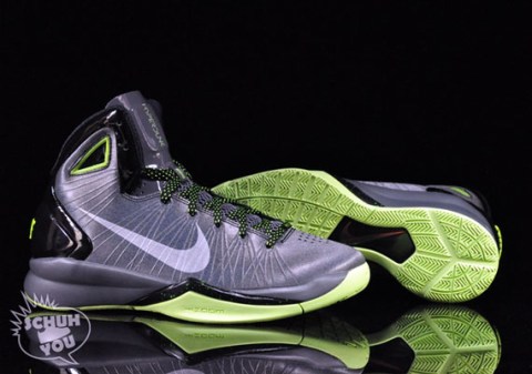Nike Hyperdunk 2010 - Black - Metallic Silver - Dark Grey - Volt ...