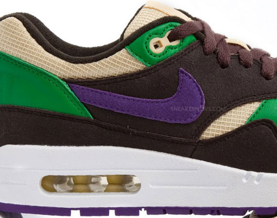 WEST NYC x Nike Running - Friends & Family - SneakerNews.com