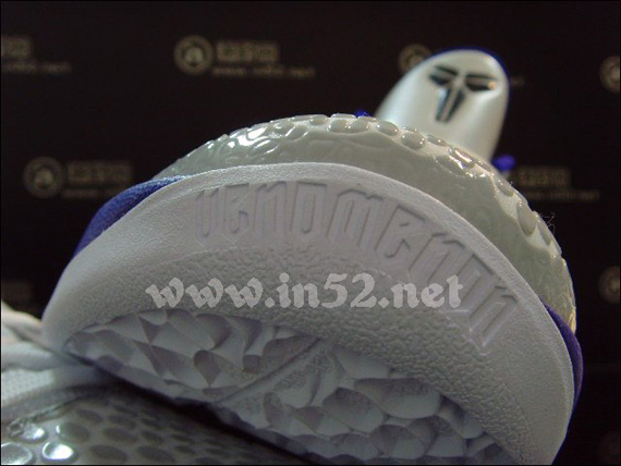 Nike Zoom Kobe VI – ‘Concord’ | New Images - SneakerNews.com