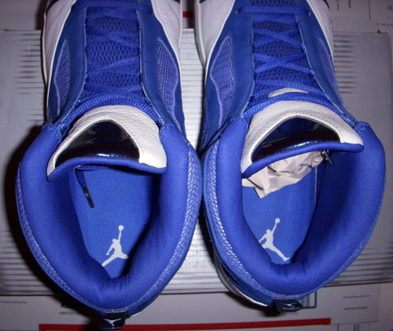 Air Jordan XVI (16) – Michael Finley Mavericks PE - SneakerNews.com