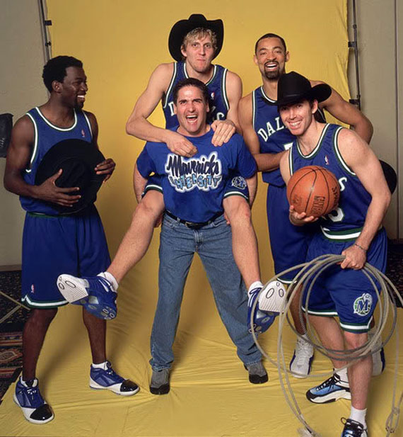 Air Jordan XVI (16) – Michael Finley Mavericks PE - SneakerNews.com