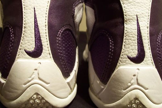 Nike Air Jordan Turf Shoe – Daunte Culpepper PE - SneakerNews.com