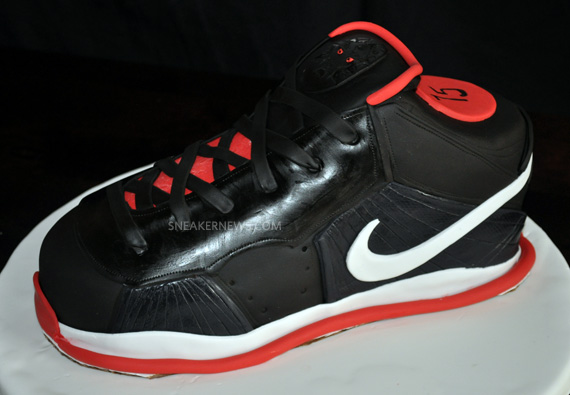 Nike LeBron 8 Sneaker Cake - SneakerNews.com