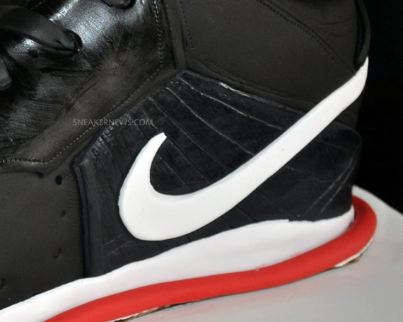 Nike LeBron 8 Sneaker Cake - SneakerNews.com