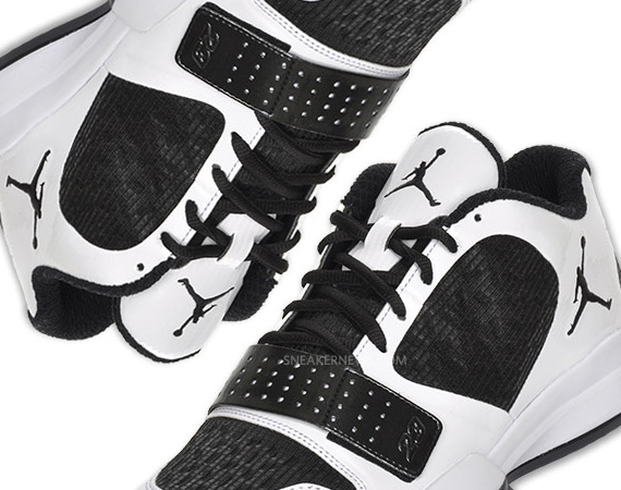 Jordan BCT Black Cat Trainer Low – Black – White - SneakerNews.com