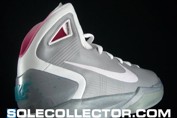 Nike Hyperdunk 2010 'McFly' - SneakerNews.com