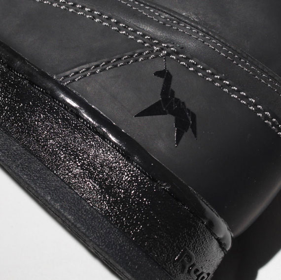 Reebok Alien Stomper + BB4600 ‘Blade Runner Pack’ - SneakerNews.com