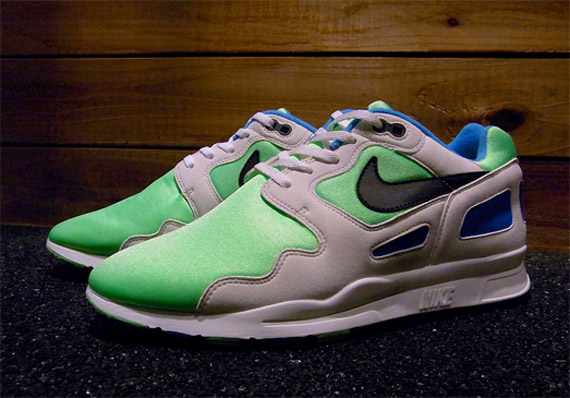 Nike Air Flow - OG Colorway - SneakerNews.com