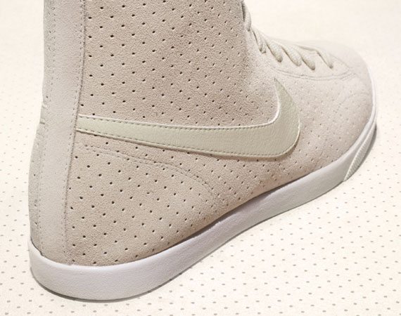 Nike WMNS Racquette 3/4 Premium - SneakerNews.com