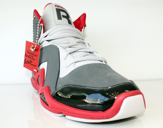 Swizz Beatz x Reebok Kamikaze - Red - Grey | Release Reminder ...