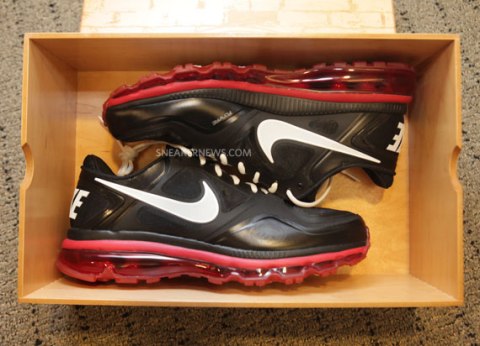 Jerry Rice x Nike Trainer 1.3 Max - SneakerNews.com